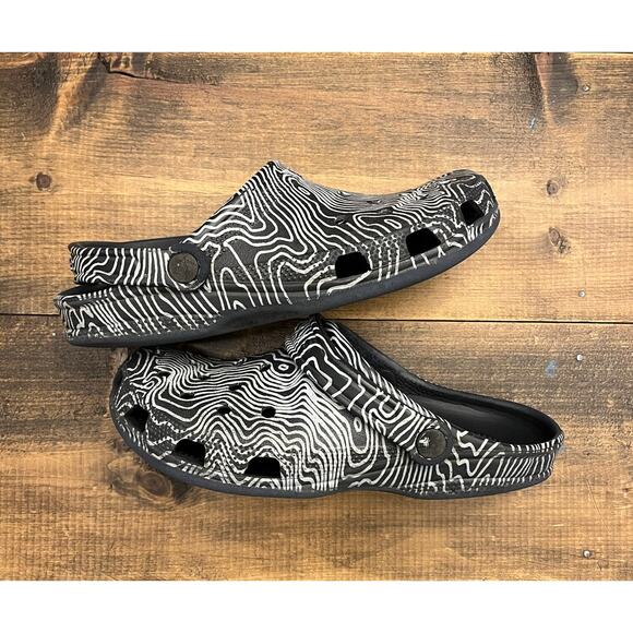 CROCS | Shoes | Crocs Classic Spray Topographic Slip On Clogs Size 8 Black White | Poshmark